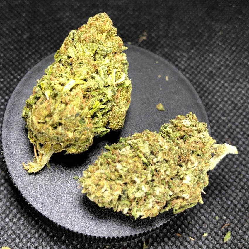 8 of the Top Smokeable Hemp Flower Strains - Cannabis Legale